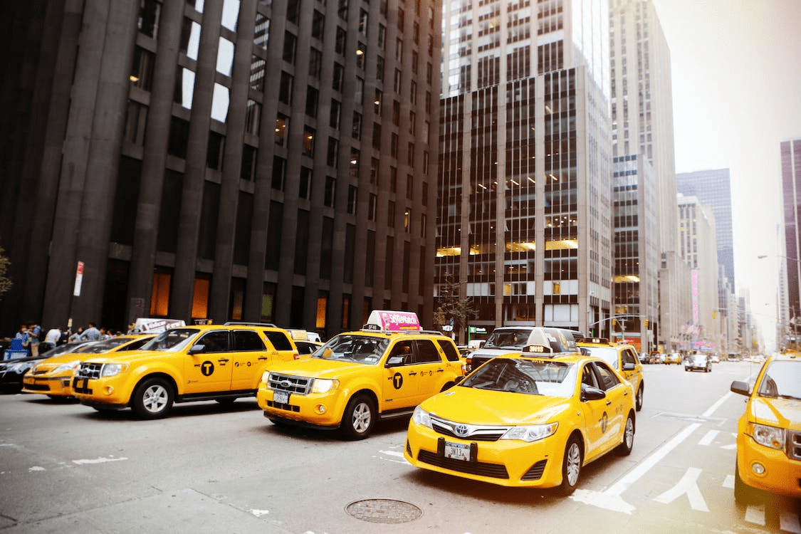Taxi Safety Tips: 4 Ways to Stay Safe on Your Next Taxi Ride! - GoComfort